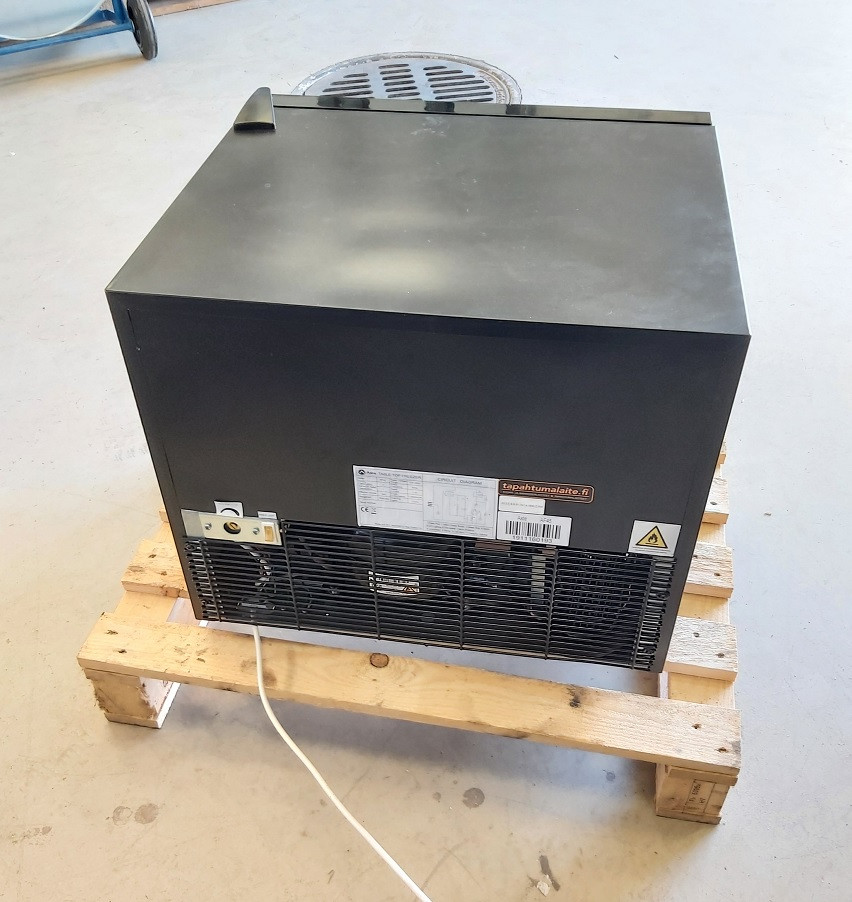 Snapsipakastin Aste AF45 uudenveroinen Myymme ja vuokraamme ammattikeittiölaitteet edullisesti ...